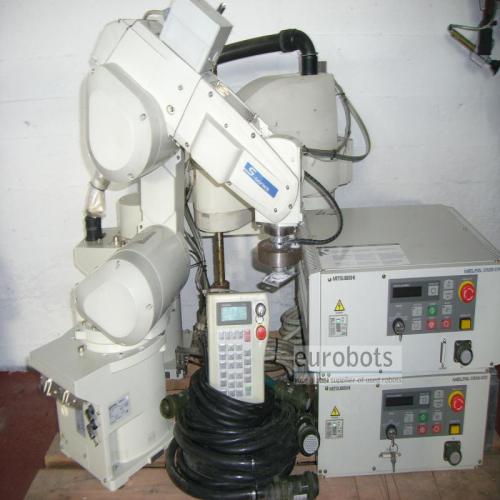 FOXCONN ROBOTS INDUSTRIALES INSTALADOS EN CHINA - Eurobots News